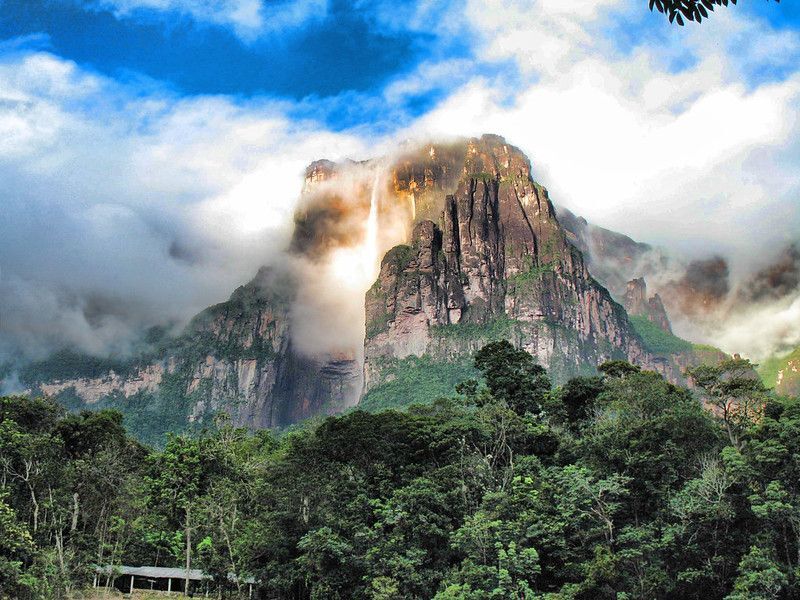 Explore Spectacular Venezuela: Culture, History, and Destinations