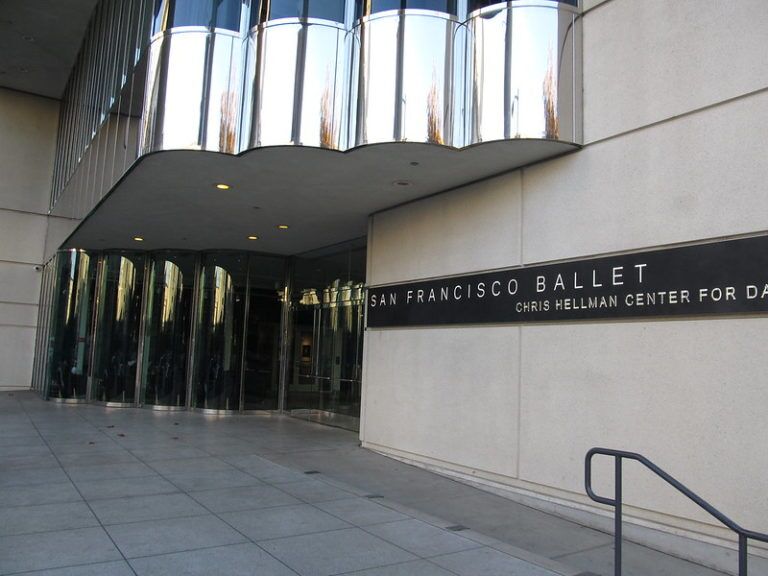 Evelyn Cisneros: The First Hispanic Prima Ballerina