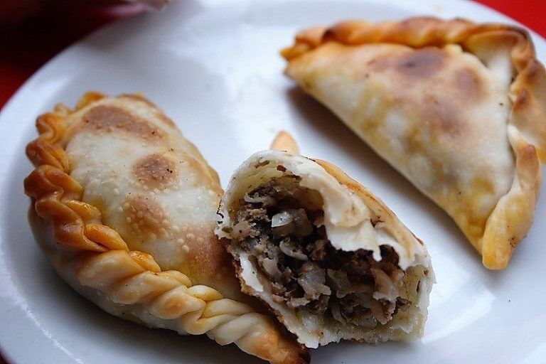 10 Delicious Traditional Argentinian Dishes