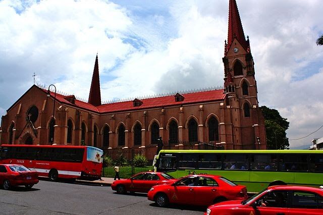 7 Breathtaking Catholic Churches in Costa Rica